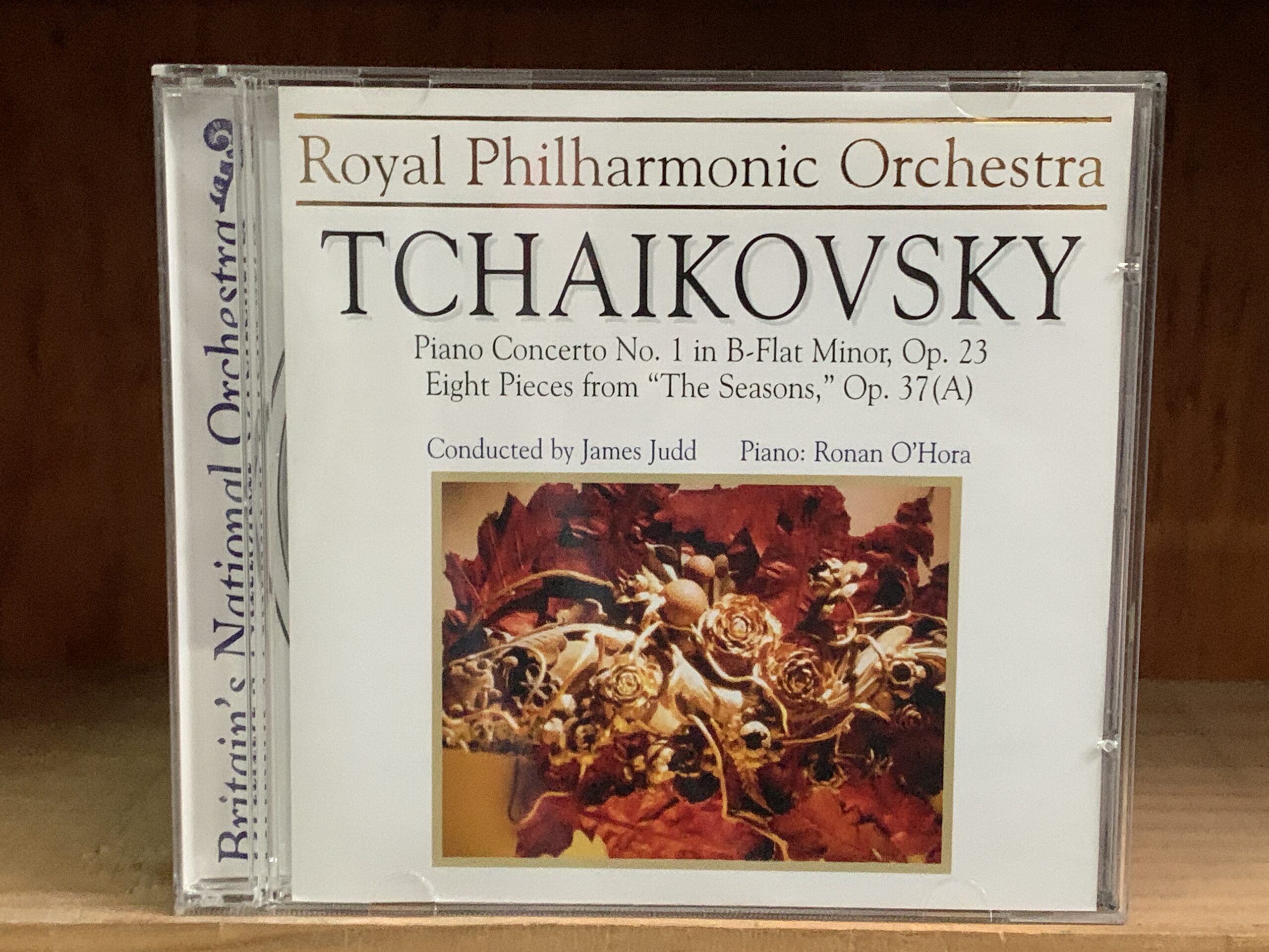Tchaikovsky: Piano Concerto No. 1 & The Seasons - Bazar de Música